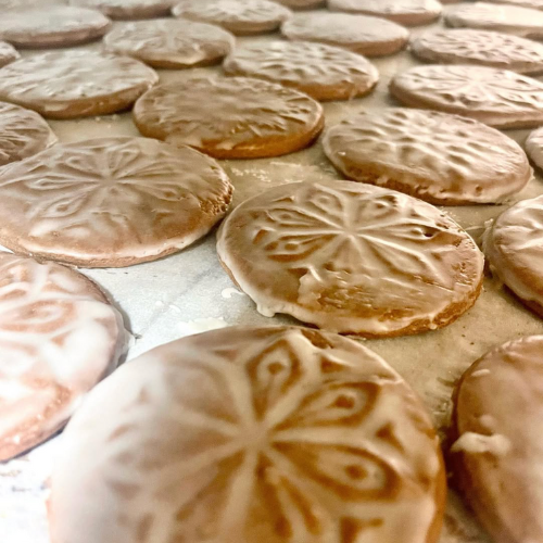 Gingerbread Tiles - Vann's Fine Bakery